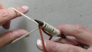 Marker thread for counting cast-on stitches and joining in the round ...