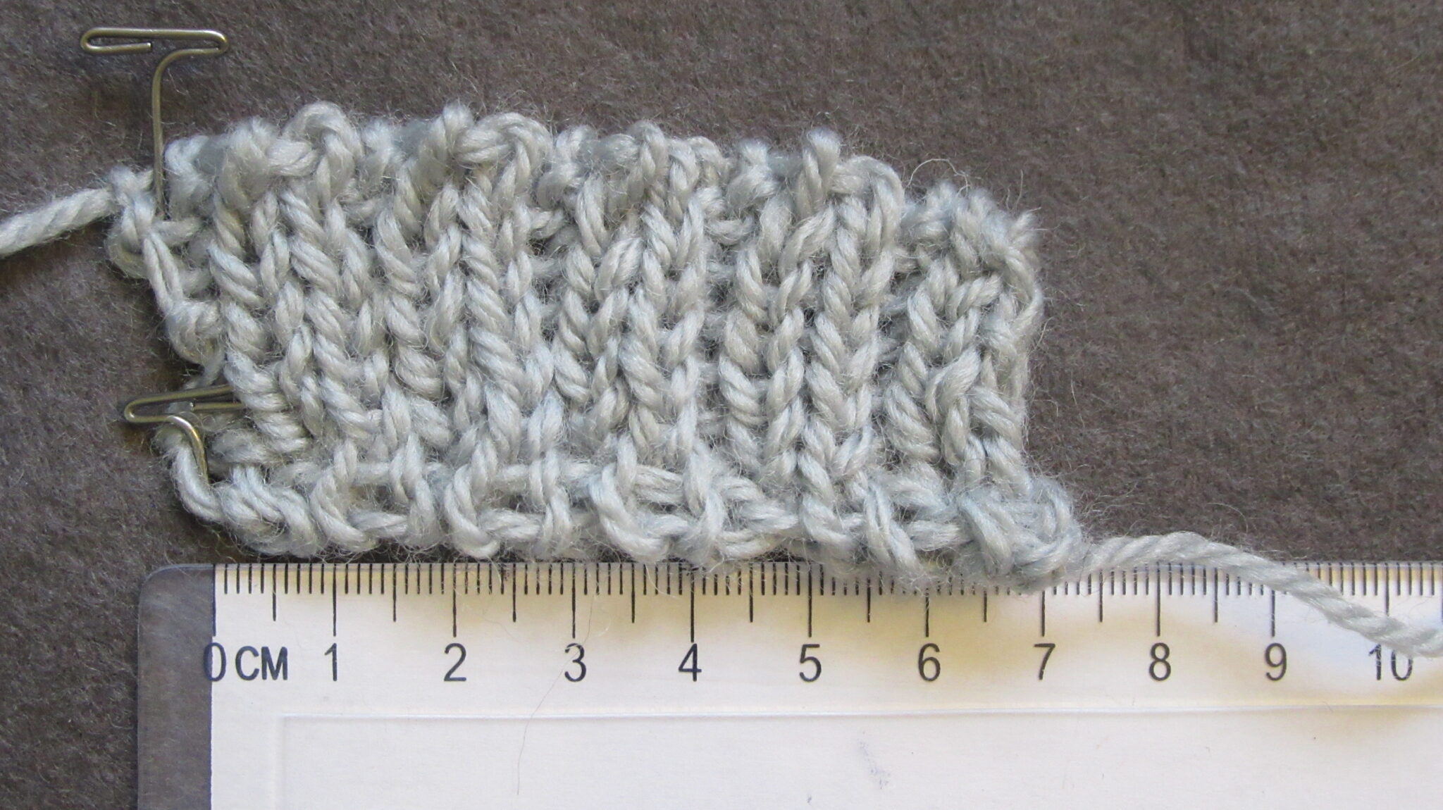 Tubular cast on for 2x2 rib - Teabreak Knitter